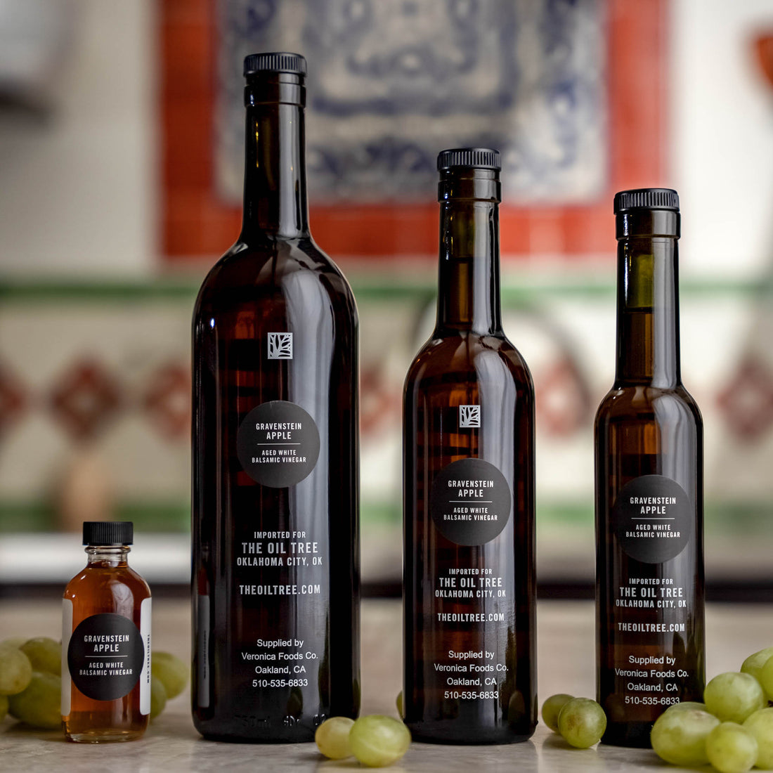 Gravenstein Green Apple Aged White Balsamic Vinegar – The Oil Tree